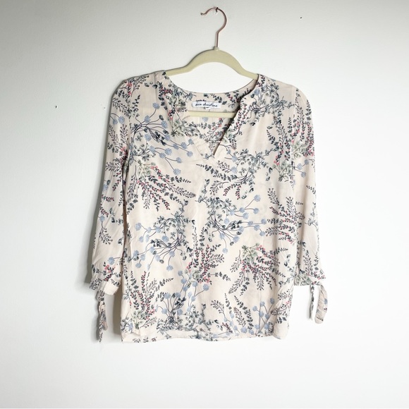 Ava Christine | Tops | Ava Christine Blush Pink Floral Top | Poshmark